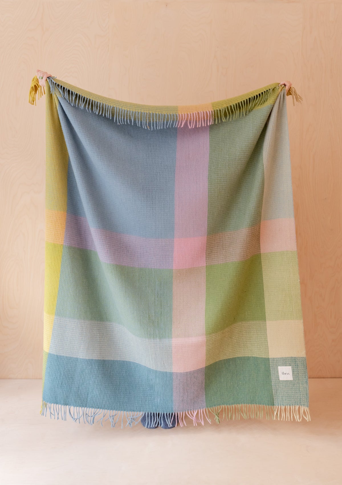 Recycled Wool Blanket in Green Waffle Block – TBCo